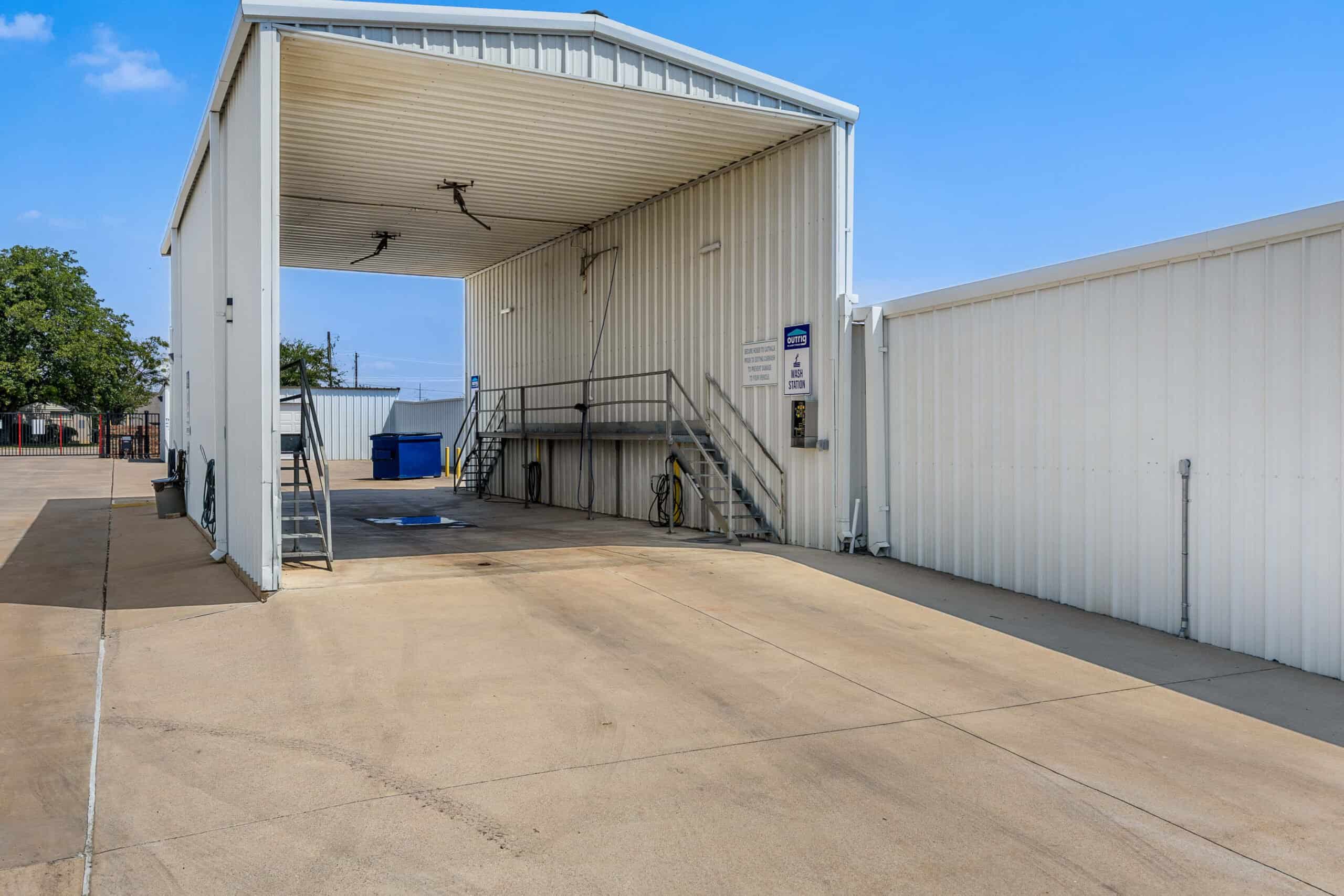 Keller East: RV, Boat, & Car Storage - Outrig